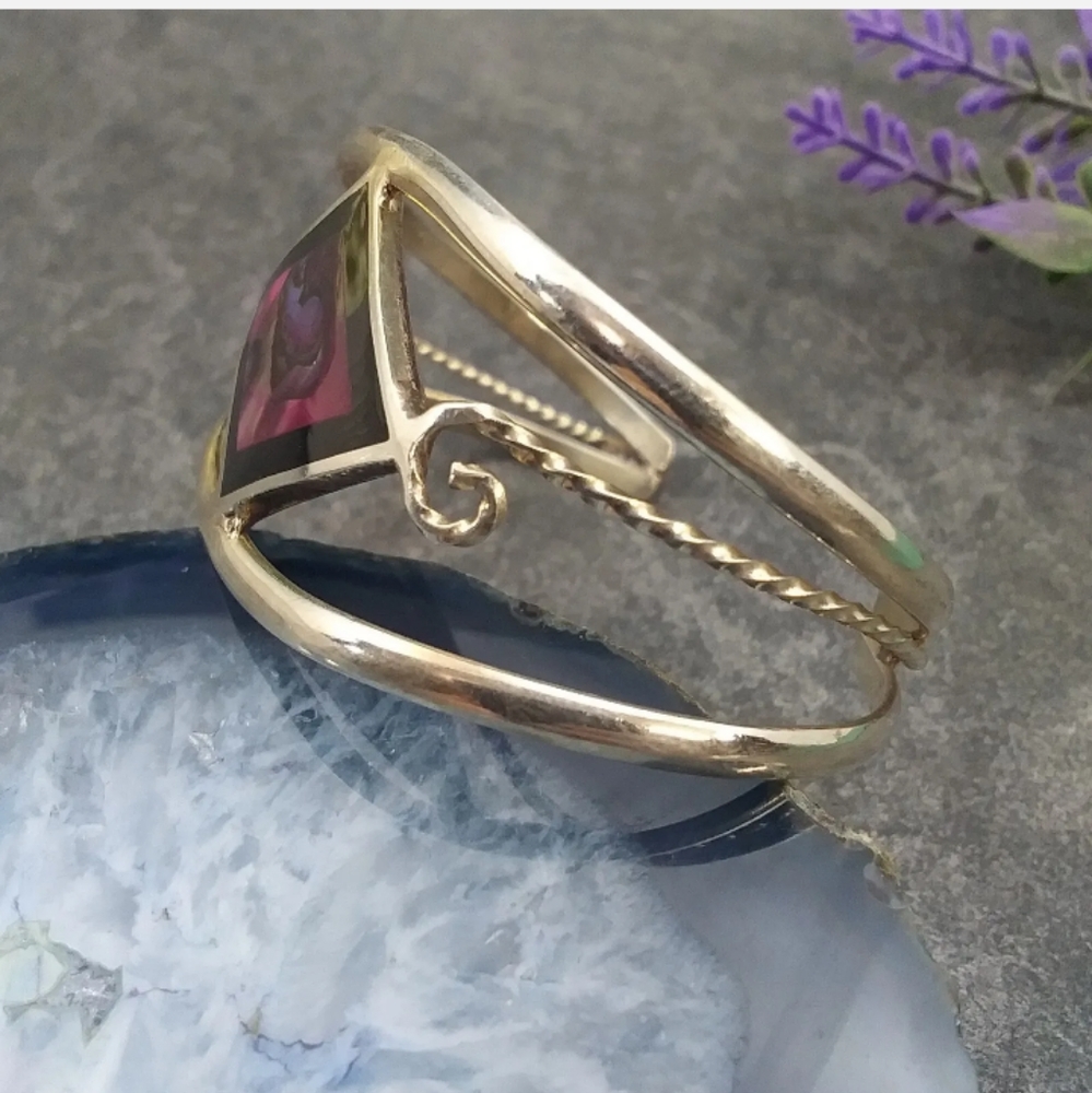 Alpaca Mexico Shell Inlay Cuff Bracelet. - Gem